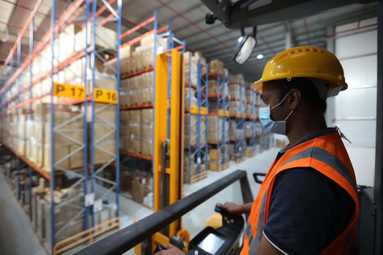 فهم مكونات تكاليف التخزين - ProConnect Integrated Logistics